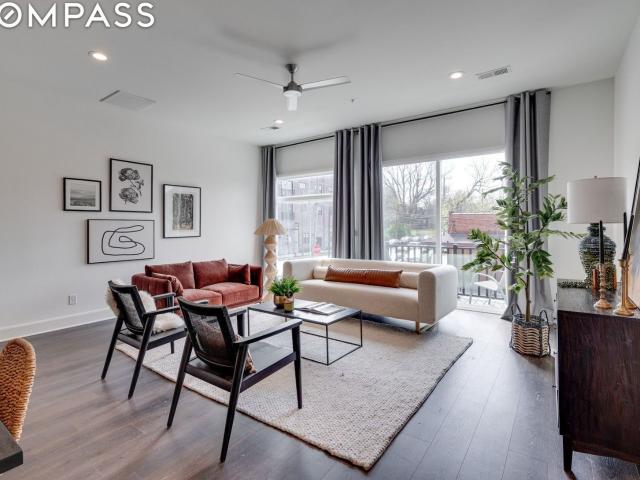 345 Douglas Ave 201, Nashville, TN