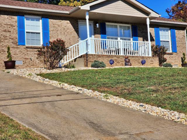 345 Donna Dr, Clarksville, TN 37042 | MLS #3061