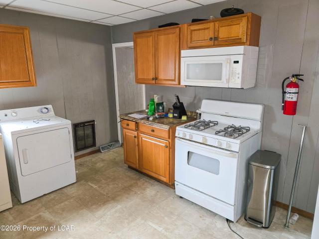 345 E 4th Street