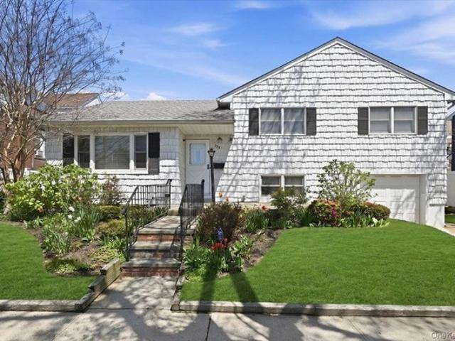 345 E State St, Long Beach, NY 11561