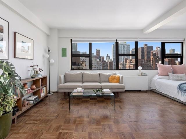 345 East 69th Street, New York, NY