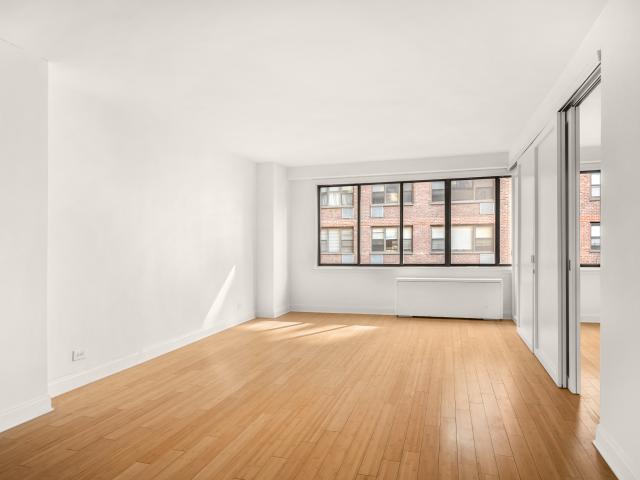 345 East 73rd Street, Unit 3A