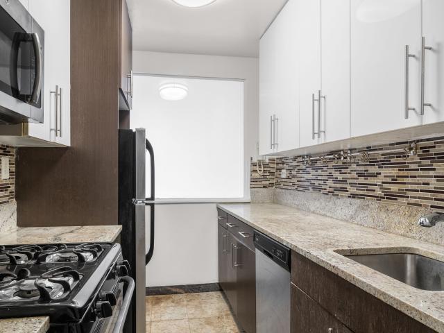 345 East 73rd Street, New York, NY