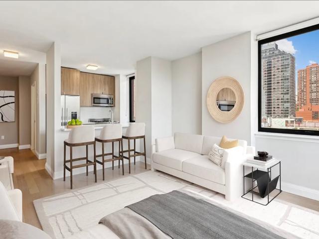 345 East 94th Street, New York, NY