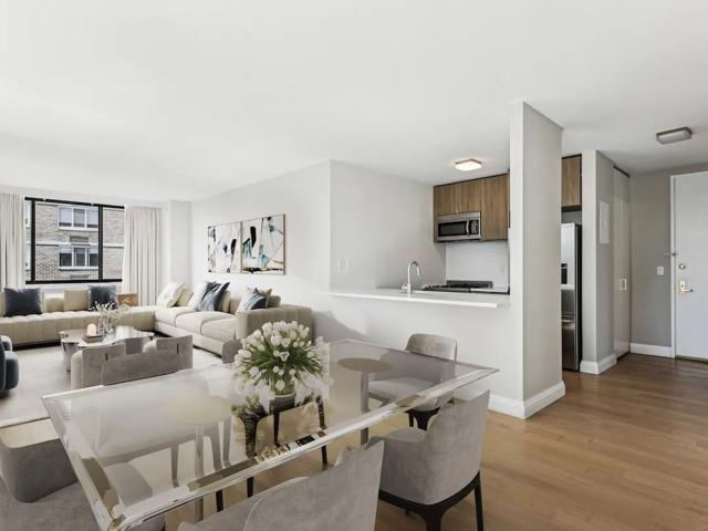 345 East 94th Street, New York, NY