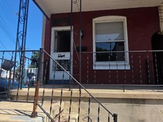 345 Hollenbach St, Reading, PA 19601