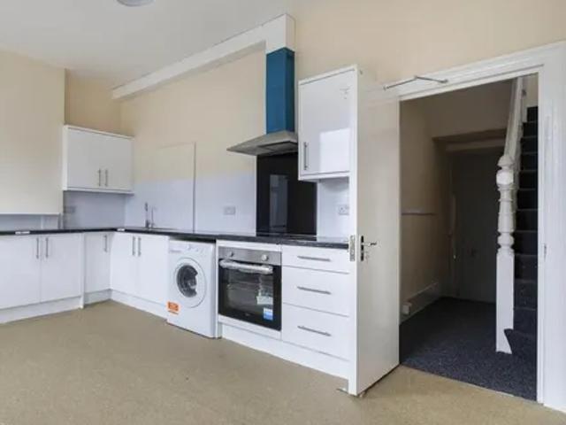 345 High Street North, London, E12 6PQ, United Kingdom | 5 bed apartment for rent #139545636 | Rentberry