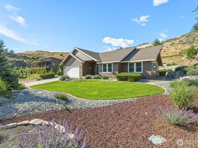 345 Orchard View Dr, Chelan, WA 98816