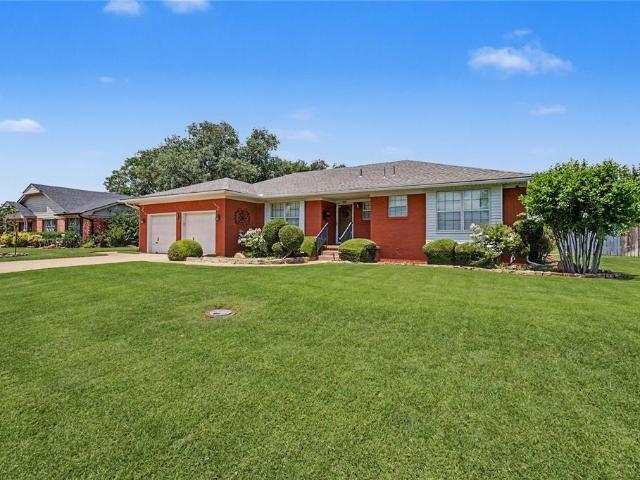 345 Lakeside Drive