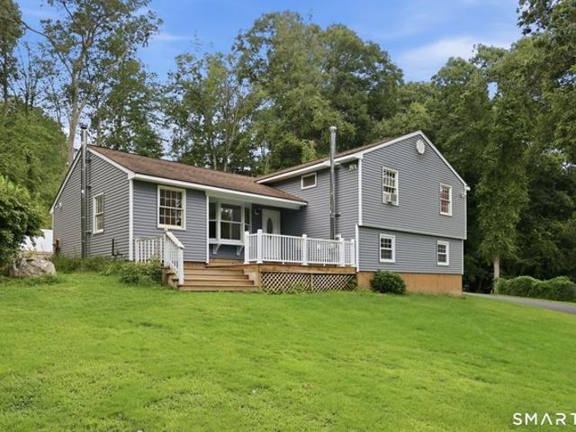345 Meadow Trl, Coventry, CT 06238