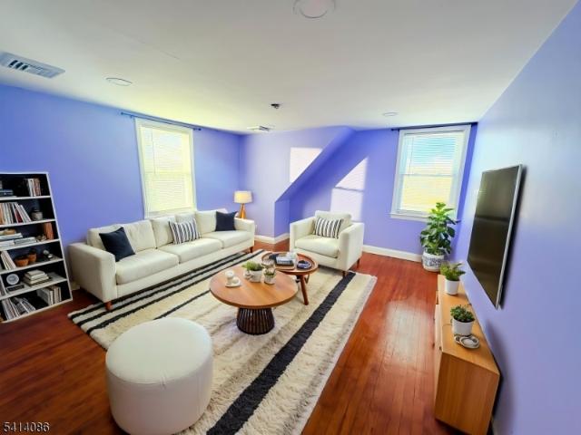 345 N 7Th Ave