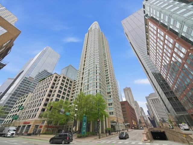 345 N LA Salle Dr Apt 401, Chicago, IL 60654