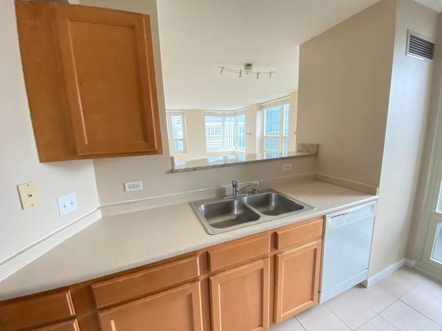 345 n lasalle # 2608
