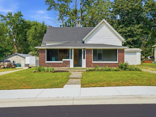 345 N Lee Street