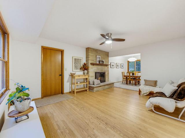 345 S Beaumont Ave