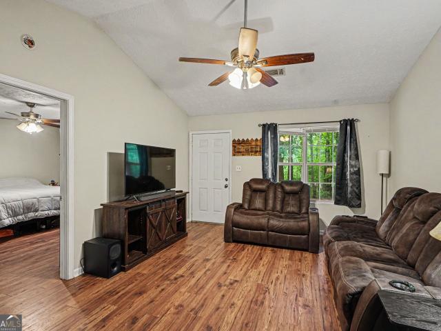 345 Summer Drive