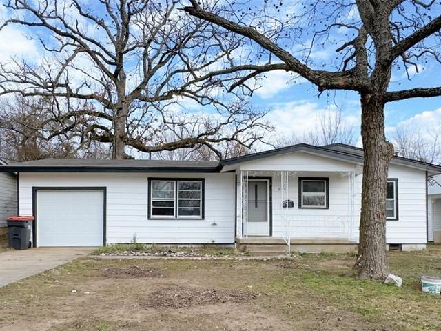 345 SW 16th St, Paris, TX 75460