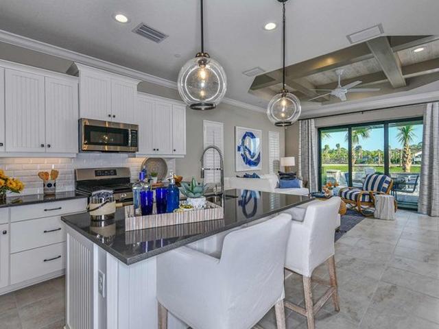 345 Potenza Loop, Venice, FL 34275