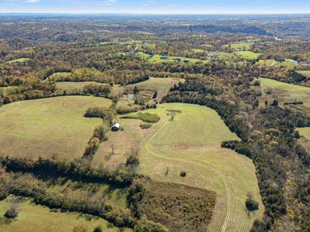 345 Providence Ln, Winchester, KY 40391
