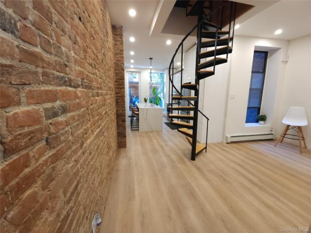 345 Quincy Street A