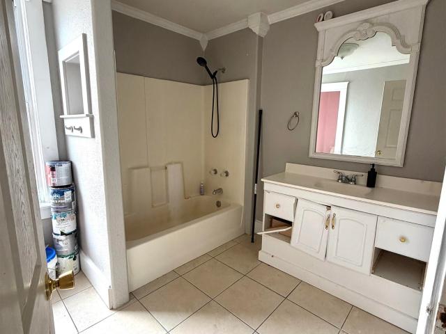 345 W 7th Street