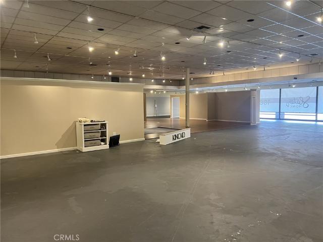 345 W 18th