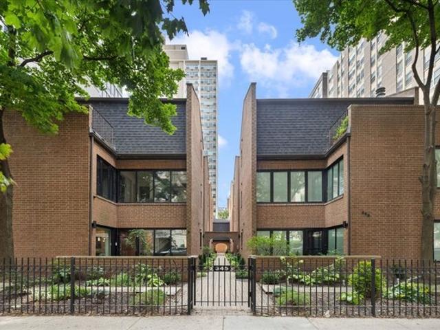 345 W Barry Ave Apt 8, Chicago, IL 60657