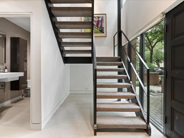 345 w barry avenue # 8