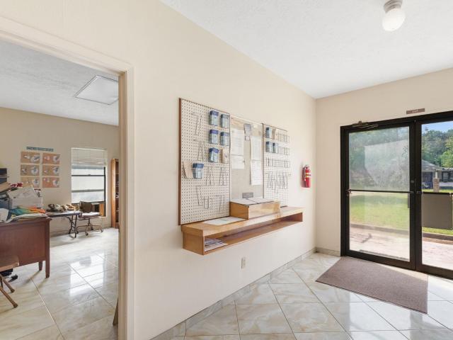 345 W Bell Ave