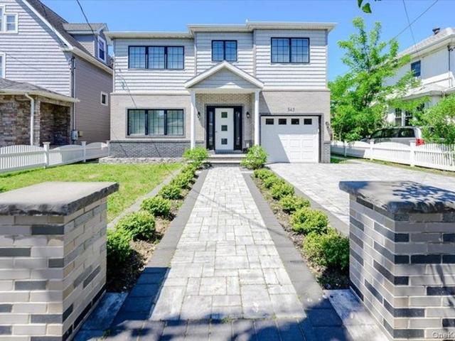 345 Washington Ave, Cedarhurst, NY 11516