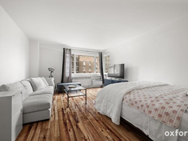 345 West 58th Street, New York, NY