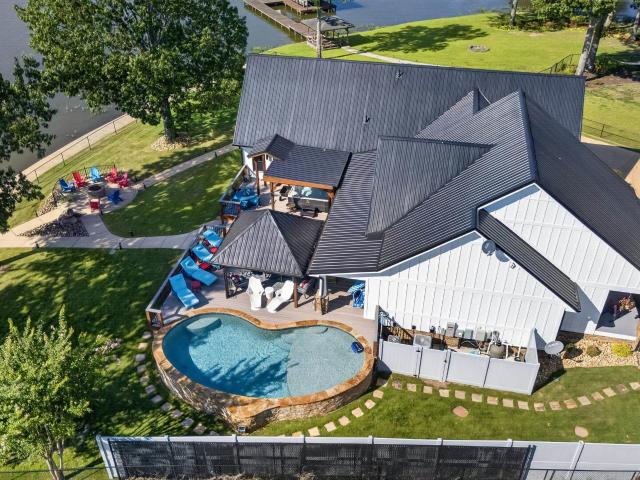 3465 River Pointe Drive