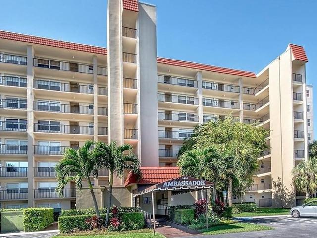 3465 Via Poinciana Apt 804, Lake Worth, FL 33467