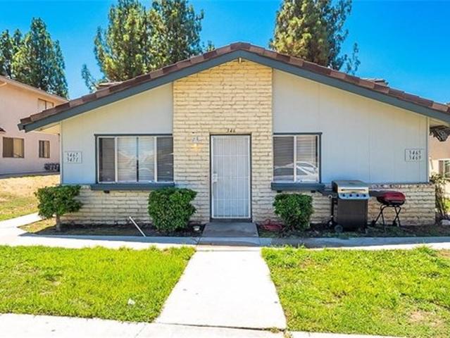 3465 20th St, Highland, CA 92346