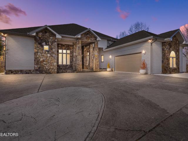 3467 Caywood Rd