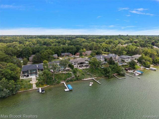 3468 Pine Estates Drive