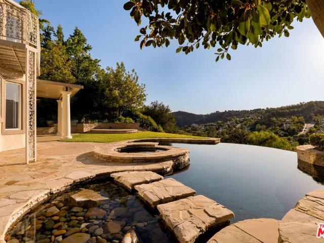 3469 Cordova Drive