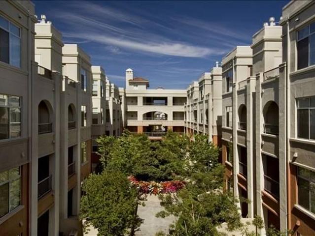 $3469 / 1177ft² Beautiful floor plan filled with great features
