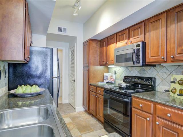 3460 Kingsboro Rd NE, Unit 412, Atlanta, GA 30326 | MLS #7173