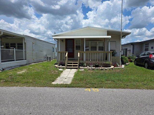34615 Jeb Stuart St, Zephyrhills, FL 33541
