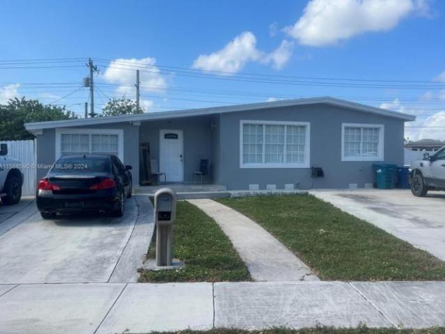 3461 NW 178th St, Miami Gardens, FL 33056