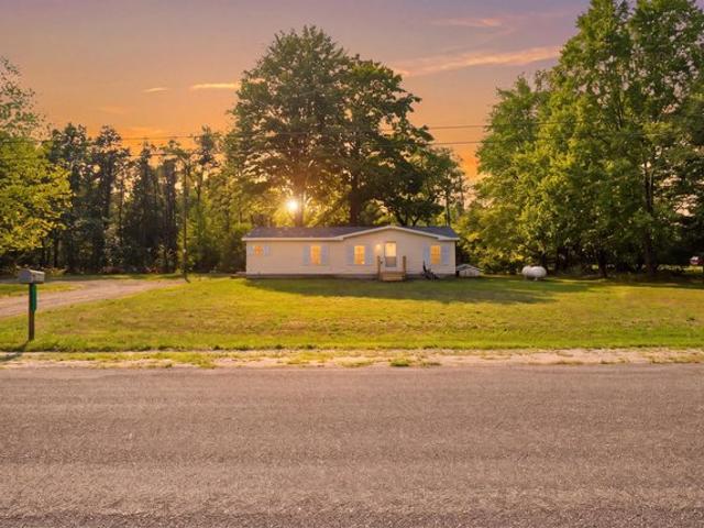 3461 Steiner Rd, Fruitport, MI 49415