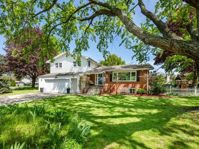 3461 W Valley View Dr, Saint Joseph, MI 49085