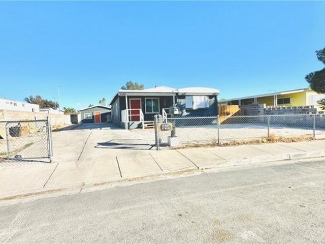 3462 Huerta Dr, Las Vegas, NV 89121