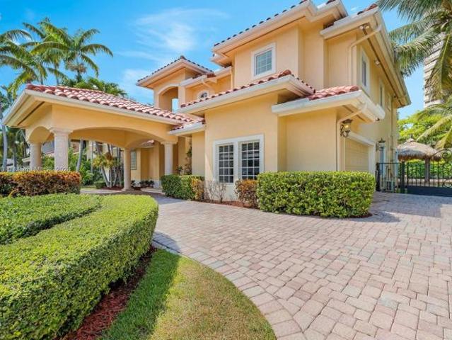 3463 NE 171 St, North Miami Beach, FL 33160
