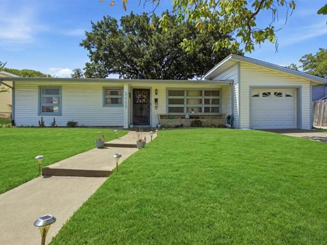 3463 W Fuller Ave, Fort Worth, TX 76133