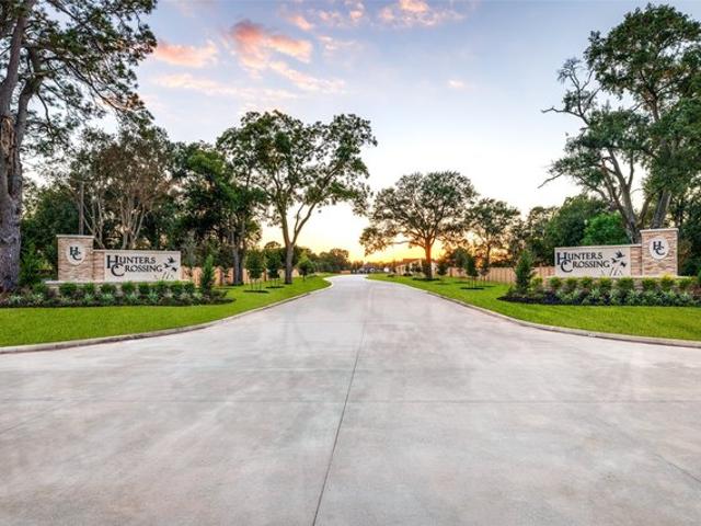 346 Covey Ln Unit B, Sealy, TX 77474