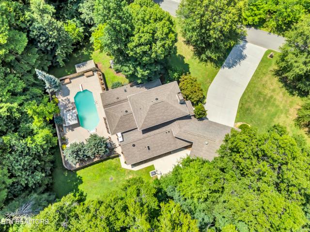 346 Fallen Oak Court