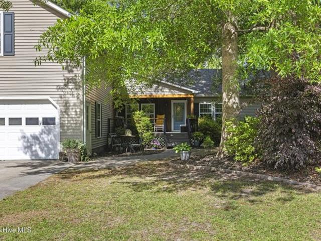 346 Knollwood Dr, Hampstead, NC 28443