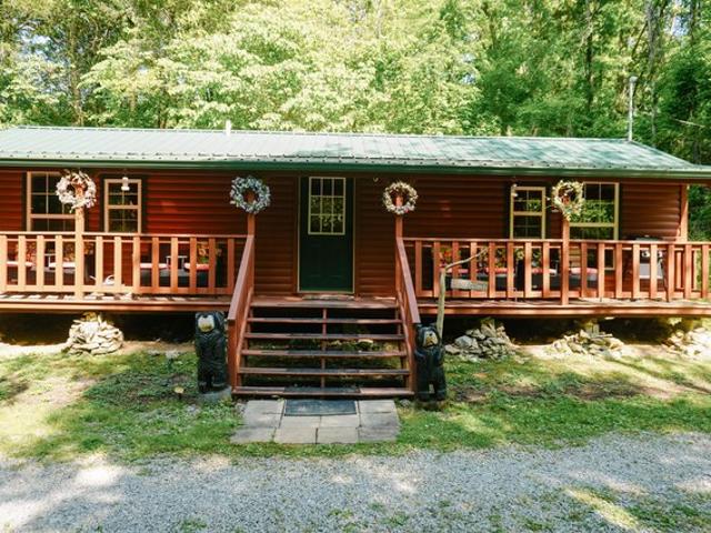 346 Jackson Hollow Rd, Thorn Hill, TN 37881